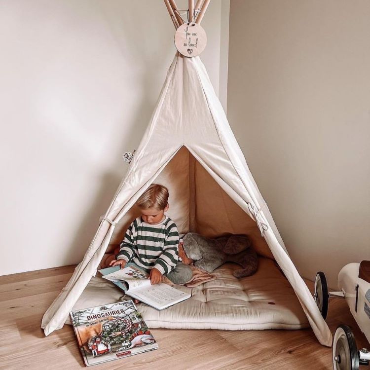 Creating a Cosy Reading Nook: Tips and Inspiration for Your Child - Blog
